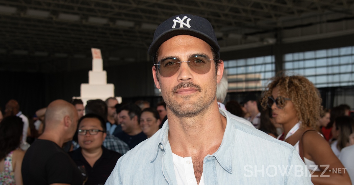 Une première image de Thomas Beaudoin dans la série «Bedaine