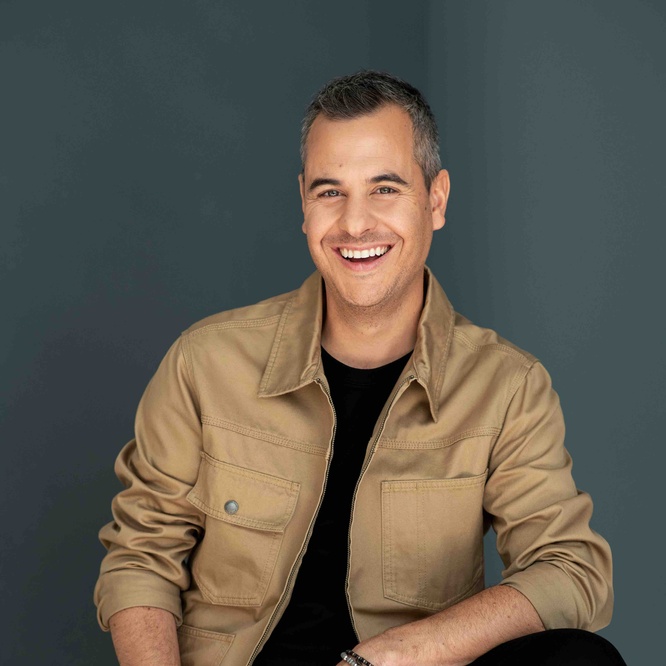 Pierre Hébert - Comédien, Animateur, Réalisateur | Qui Joue Qui