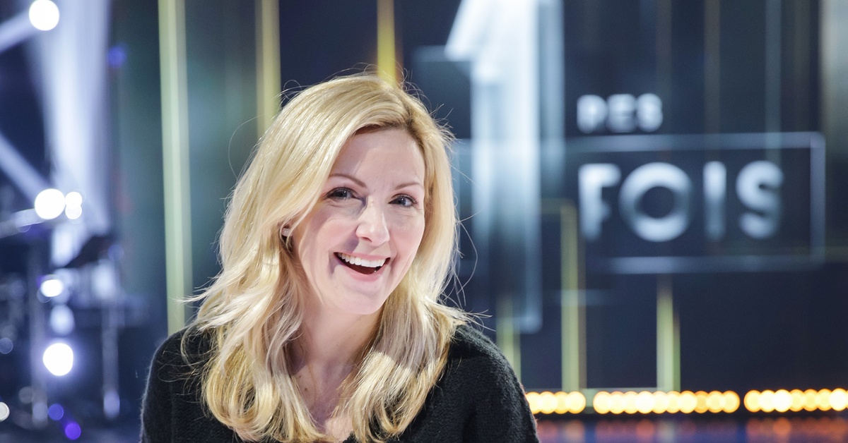 Véronique Cloutier est sublime pour la reprise des tournages de 1res fois