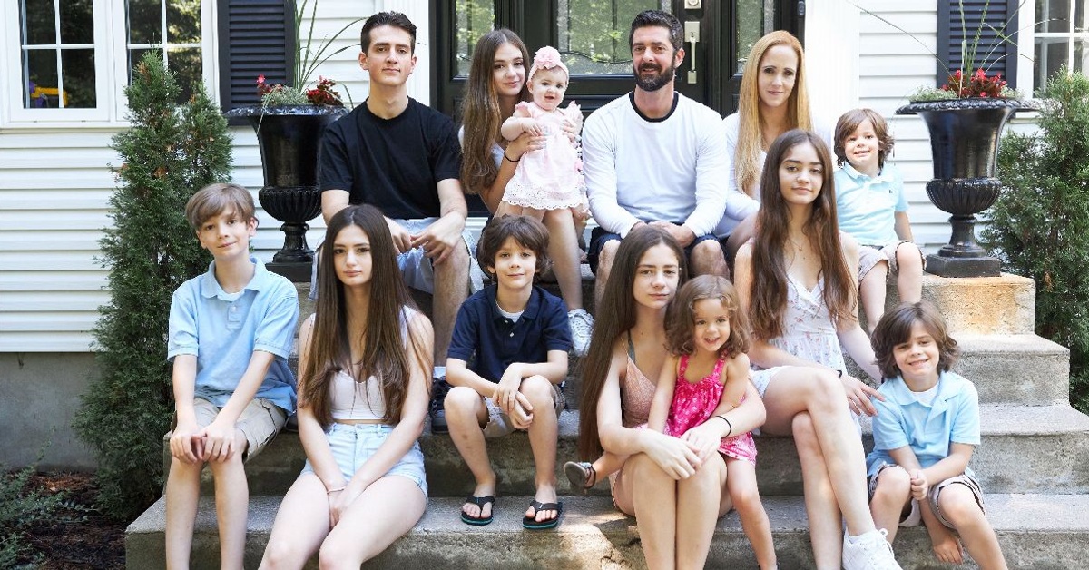 Sasha de «La famille Groulx» célèbre sa graduation du CEGEP