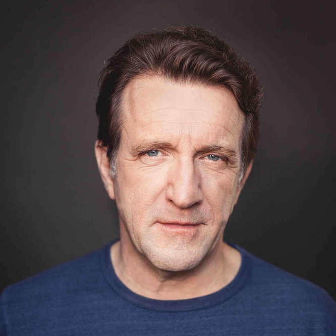 Roger Léger - Comédien, Acteur, Auteur | Qui Joue Qui