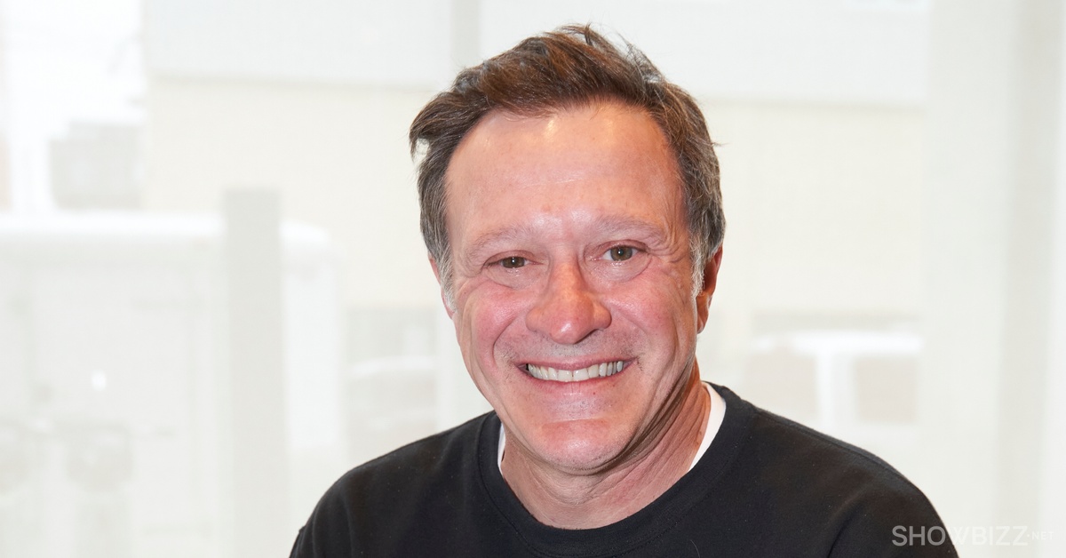 Rare photo de Stéphane Fallu, son amoureuse et ses enfants