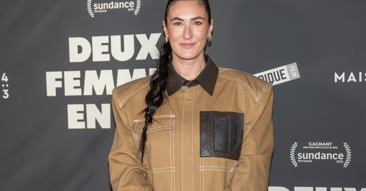 Karine Gonthier-Hyndman pose avec son oncle, James Hyndman, sur un ...