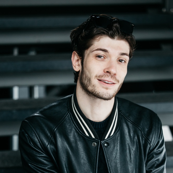 Ben Peters - Comédien, Acteur | Qui Joue Qui