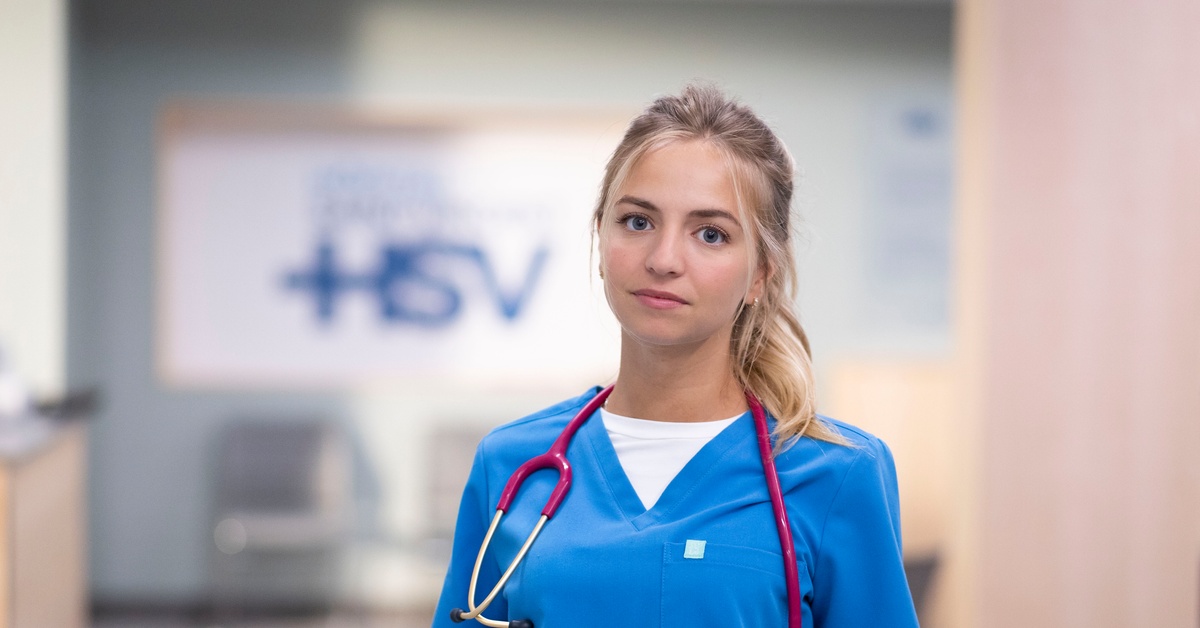 Alex Nichols, qui incarne l'amoureux de Sophia, dans «STAT» , fréquente ...