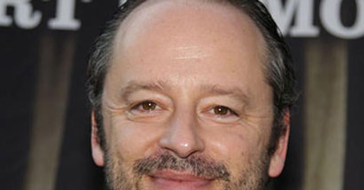 Gil Bellows - Personnalité