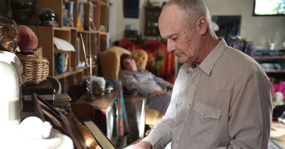 Creed Bratton - Personnalité