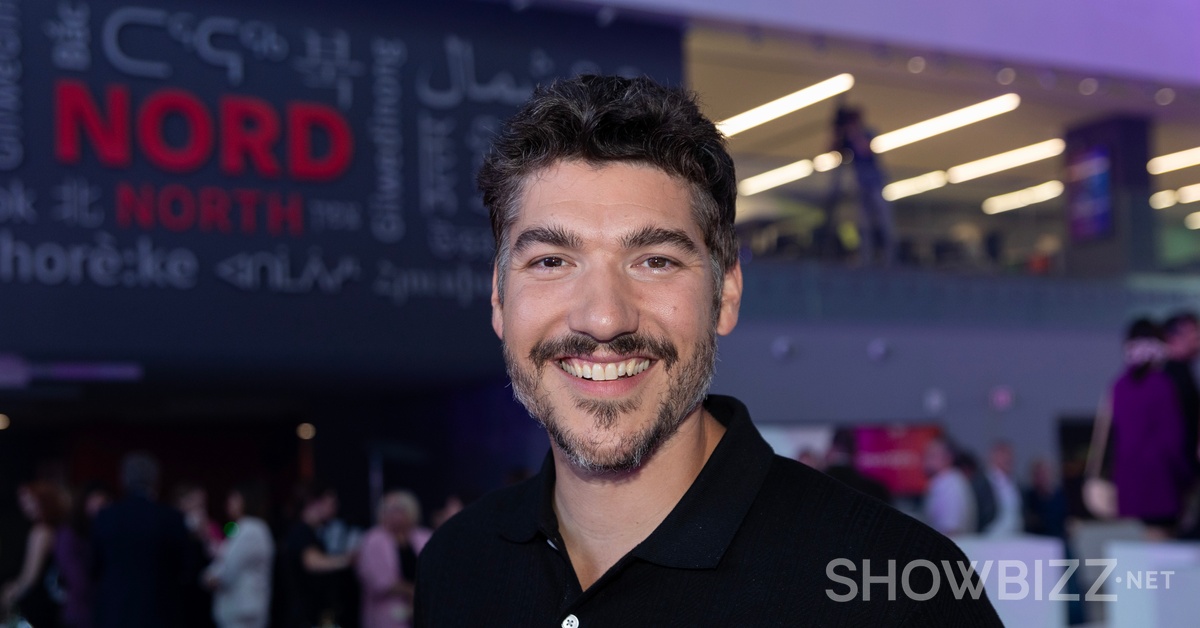 Jason Roy Léveillée et son amoureuse posent ensemble aux Gémeaux