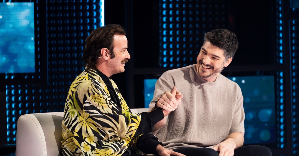 « En direct de l'univers :» La production souligne l'anniversaire de ...